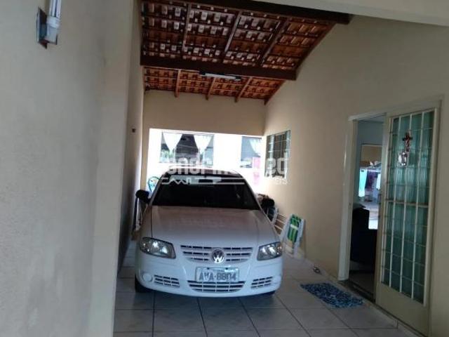 Casa em Champagnat, Londrina/PR de 10m² 3 quartos à venda por R$ 340.000,00