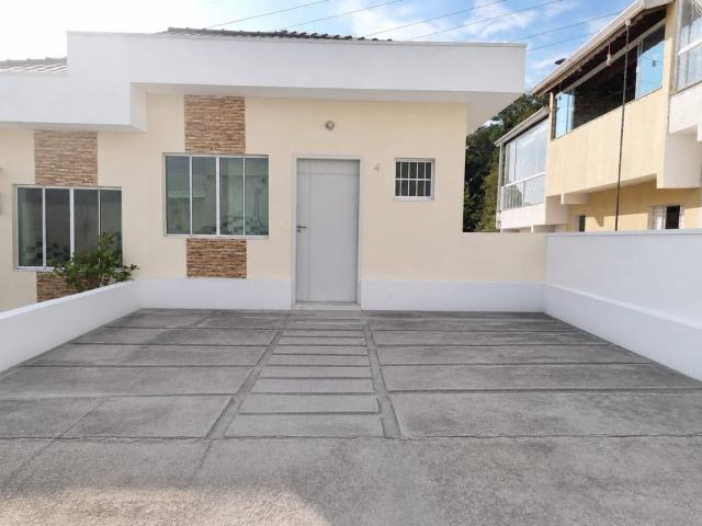 Casa em Chácara Canta Galo, Cotia/SP de 104m² 3 quartos à venda por R$ 658.900,00