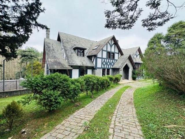 Casa em Chácara dos Junqueiras, Carapicuíba/SP de 1200m² 5 quartos à venda por R$ 4.500.000,00 ou pa