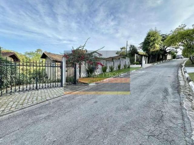 Casa em Chácara dos Lagos, Carapicuíba/SP de 355m² 3 quartos à venda por R$ 2.250.000,00