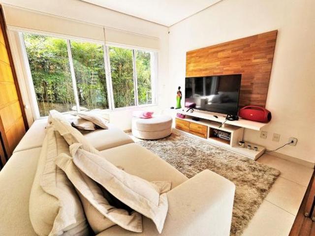 Casa em Chácara dos Lagos, Carapicuíba/SP de 372m² 4 quartos à venda por R$ 3.200.000,00