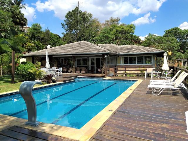 Casa em Chácara dos Lagos, Carapicuíba/SP de 800m² 4 quartos à venda por R$ 3.999.900,00