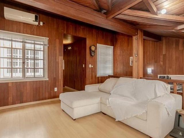 Casa em Chácara das Pedras