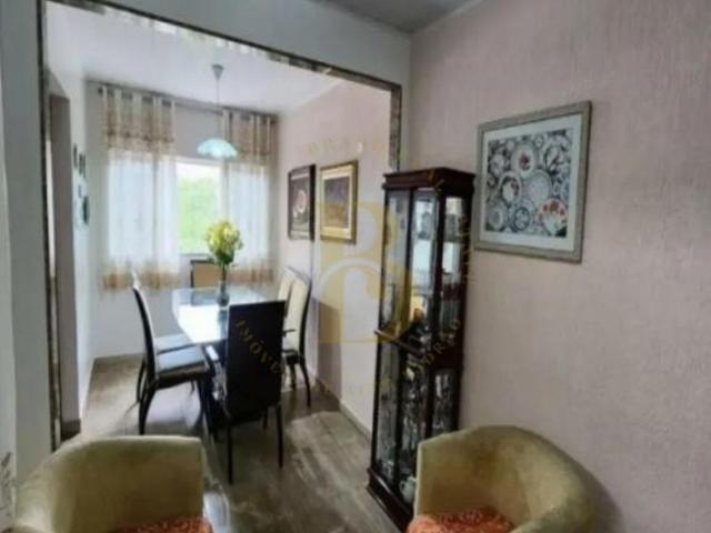 Casa em Chácara Inglesa com 200m² com 3 quartos