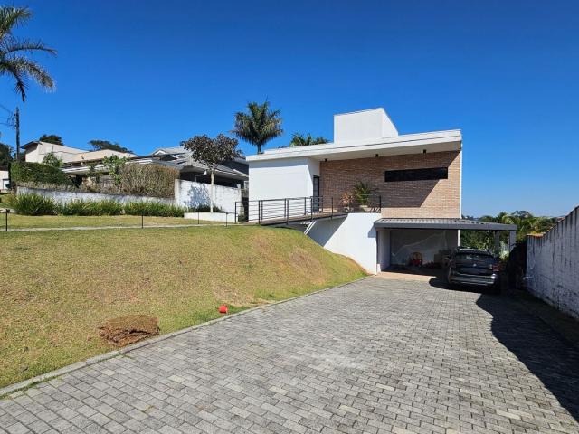 Casa em Chácara Moinho Velho, Carapicuíba/SP de 200m² 3 quartos à venda por R$ 1.899.000,00