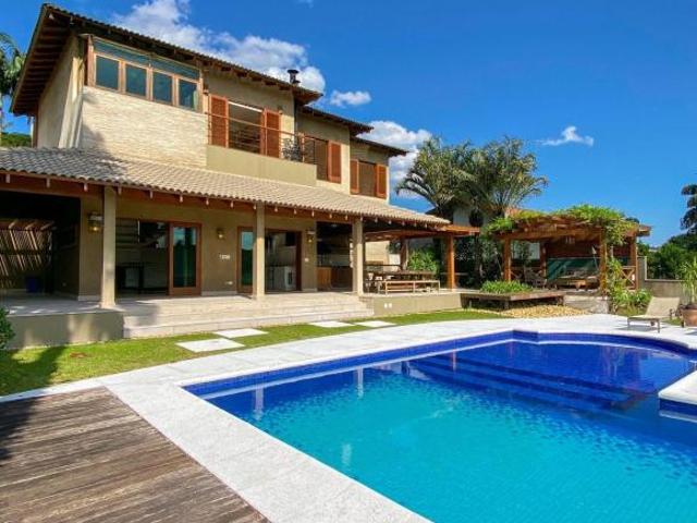 Casa em Chácara Moinho Velho, Carapicuíba/SP de 530m² 3 quartos à venda por R$ 4.200.000,00
