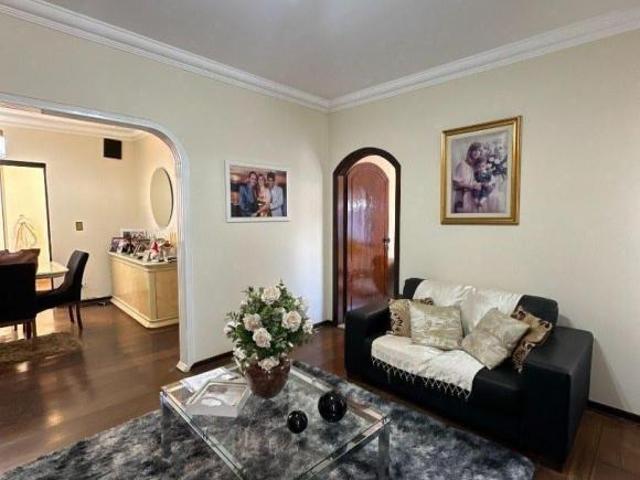 Casa em Chácara Machadinho I, Americana/SP de 151m² 3 quartos à venda por R$ 1.200.000,00