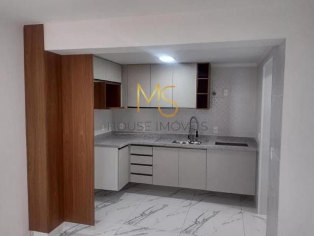 Casa em Chácara Nossa Senhora de Fátima, Cotia/SP de 150m² 3 quartos à venda por R$ 900.000,00
