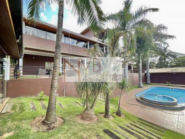 Casa em Chácara Santa Lucia com privacidade total Carapicuíba