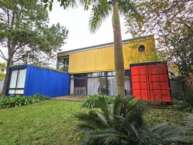 Casa em Chácara Vale do Rio Cotia, Carapicuíba/SP de 178m² 3 quartos à venda por R$ 1.200.000,00