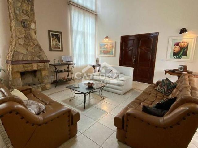 Casa em Chácaras Alpina, Valinhos/SP de 352m² 3 quartos à venda por R$ 2.019.900,00