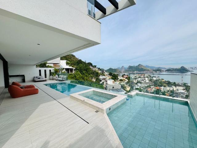 Casa em Charitas, Niterói/RJ de 420m² 5 quartos à venda por R$ 9.949.900,00