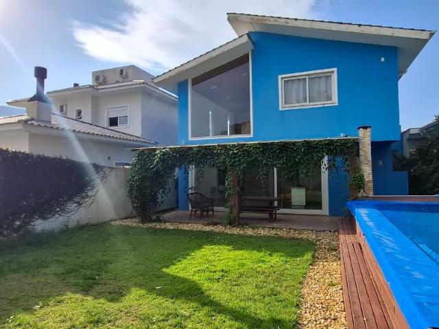 Casa em Cidade Universitária Pedra Branca, Palhoça/SC de 208m² 4 quartos para locação R$ 9.500,00/mes