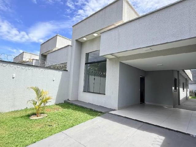 Casa em Cidade Vera Cruz, Aparecida de Goiânia/GO de 135m² 3 quartos à venda por R$ 749.000,00