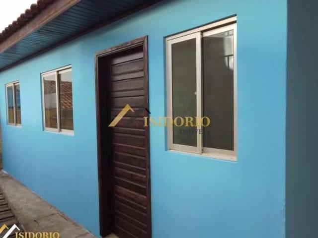 CASA EM COLOMBO! 03 QUARTOS, AMPLO TERRENO, GAR