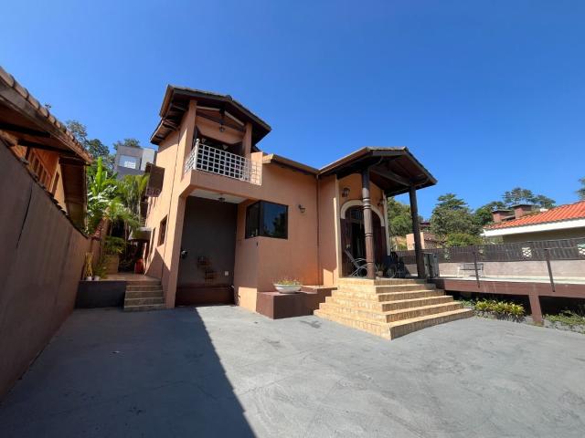 Casa em Colinas de São Fernando, Cotia/SP de 246m² 3 quartos à venda por R$ 1.049.000,00