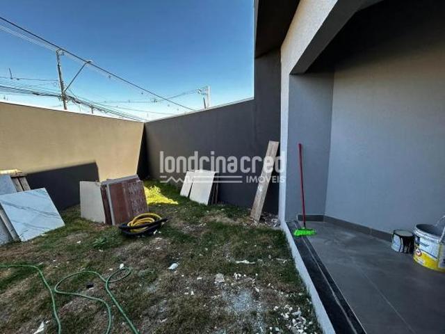 Casa em Colúmbia, Londrina/PR de 100m² 2 quartos à venda por R$ 520.000,00