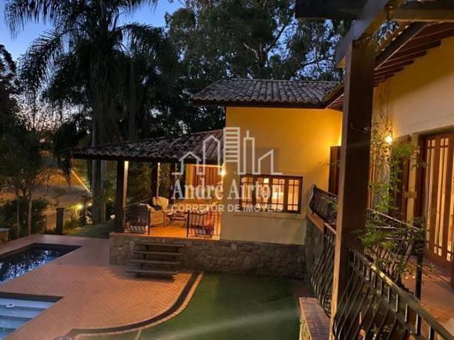 Casa em Cond. Chácara da Lagoa
