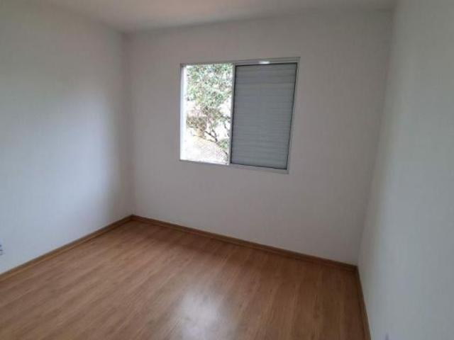 CASA EM COND FECHADO NA GRANJA VIANNA