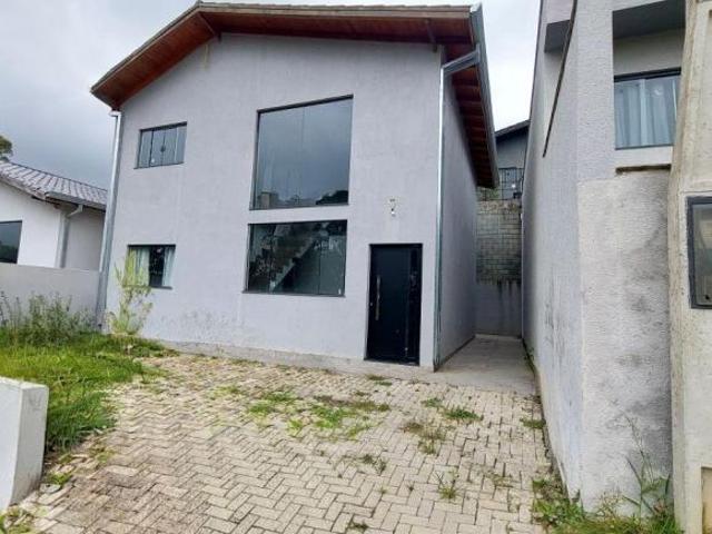Casa em Condom. AC 98 m² AT 150 m² 2 drms 1 suite coz/sala integrada 2 vgs