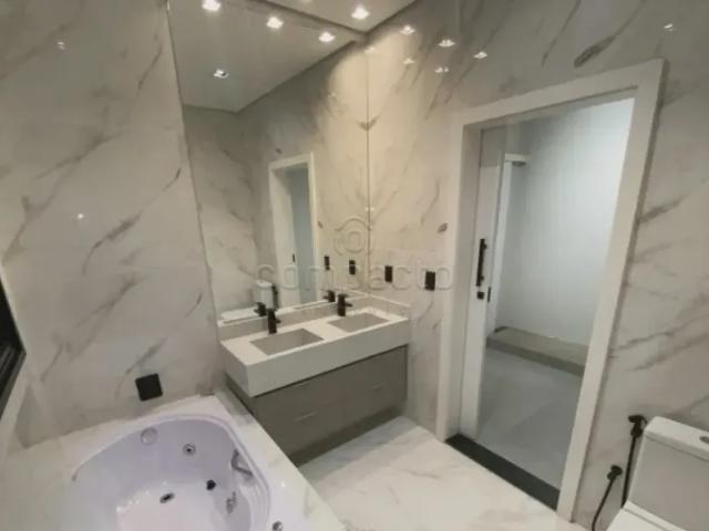 Casa em condomínio