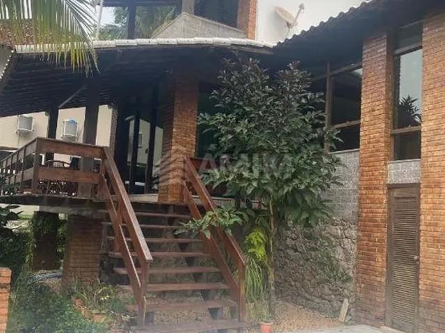 Casa em Condomínio Alto Padrão Santo Antônio