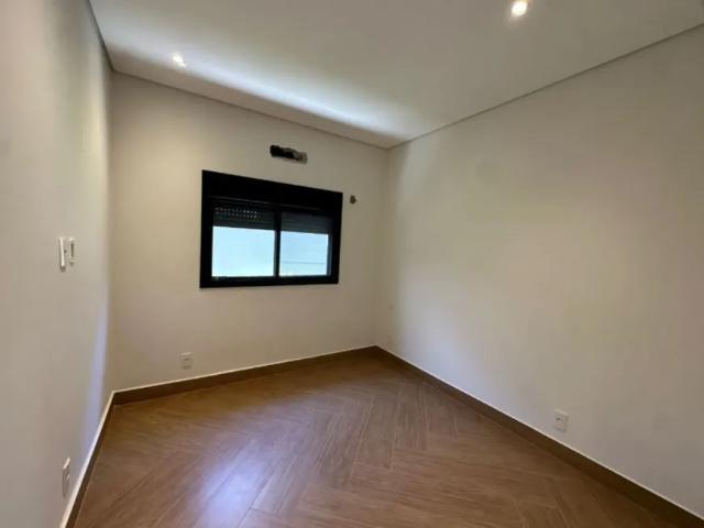Casa em Condomínio de Alto Padrão em Sumaré SP: 3 Quartos, 1 Suíte, 2 Salas, 3 Banheiros, 4 Vagas, 1