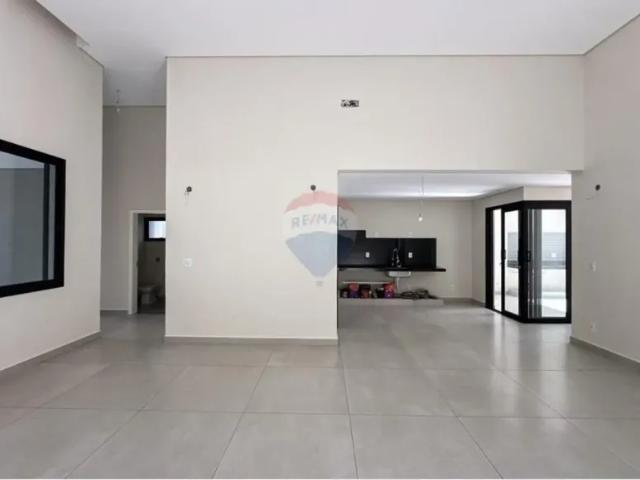 Casa em Condomínio de Luxo com 3 Quartos e 195m² na Vila Haro, Sorocaba SP Imperdível!