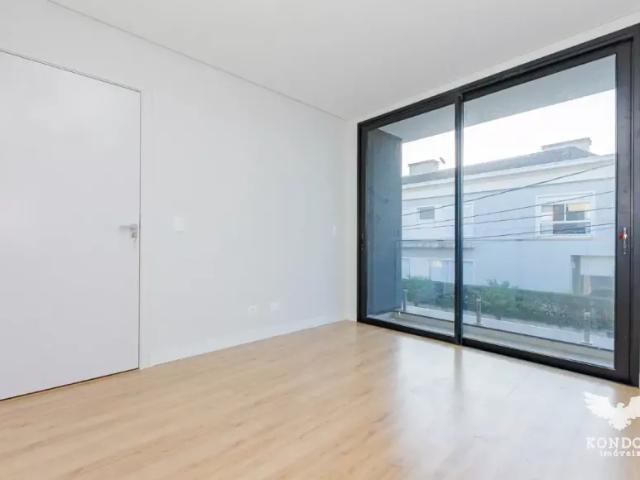 Casa em Condomínio em Santa Felicidade de 235,55 m² com 3 quartos 93735.003 KD