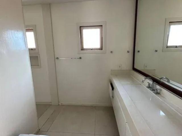 Casa em Condomínio Fechado!