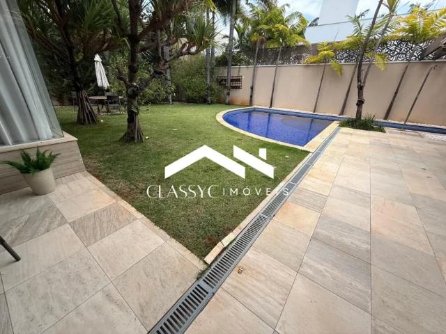Casa em condomínio fechado 3 suítes, piscina, cinema, academia, 525 m² construídos Jardim Karaíba