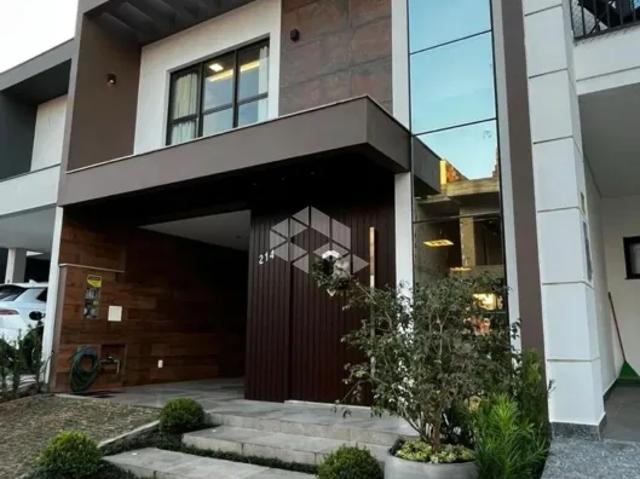 Casa em condomínio fechado com 3 suítes Beira Rio Biguaçu