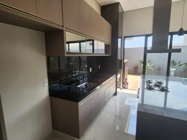 Casa em condomínio Maria Júlia