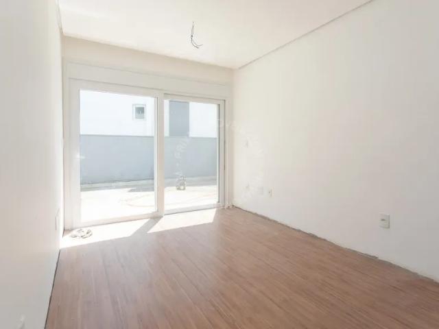 Casa em condomínio semimobiliada para alugar no Ipanema com 4 quartos 3 suítes