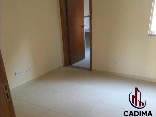 Casa em condomínio para venda com dois quartos na Chácara Mafalda!
