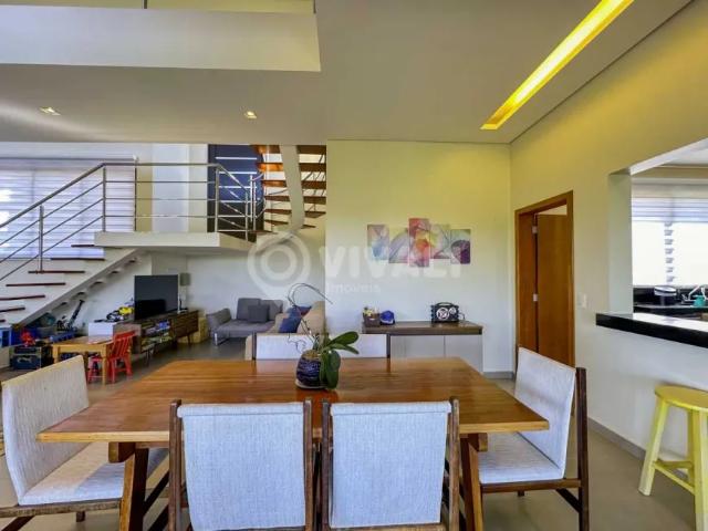Casa em Condomínio / Residencial / Parque da Fazenda