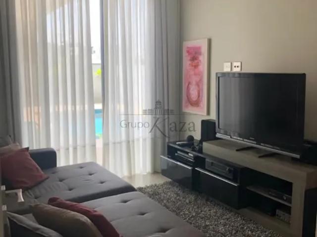 Casa em Condomínio Urbanova Condomínio Residencial Alphaville II 4 Dormitórios 340m²