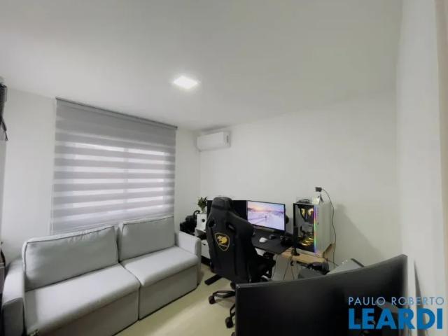 Casa em condomínio valville 1 sp