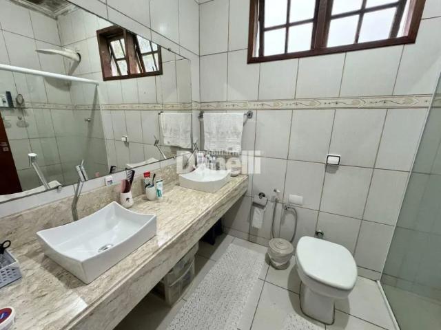 Casa em Condomínio à venda, 3 quartos, 1 suíte, 2 vagas, Piracangaguá Taubaté/SP