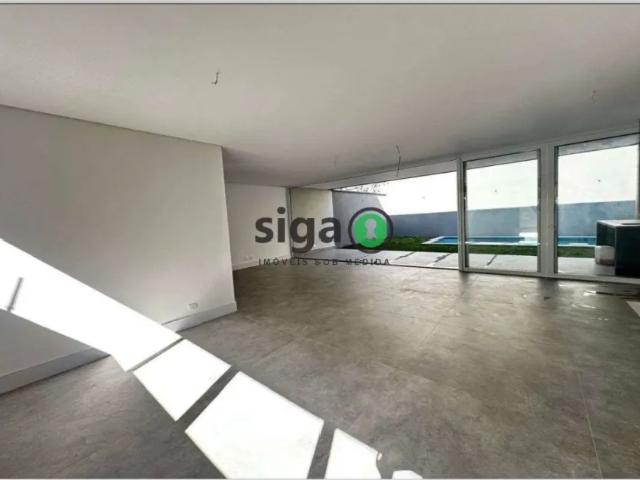 Casa em condomínio à Venda com 472,24m², 4 suites, 4 vagas, no Alto da Boa Vista