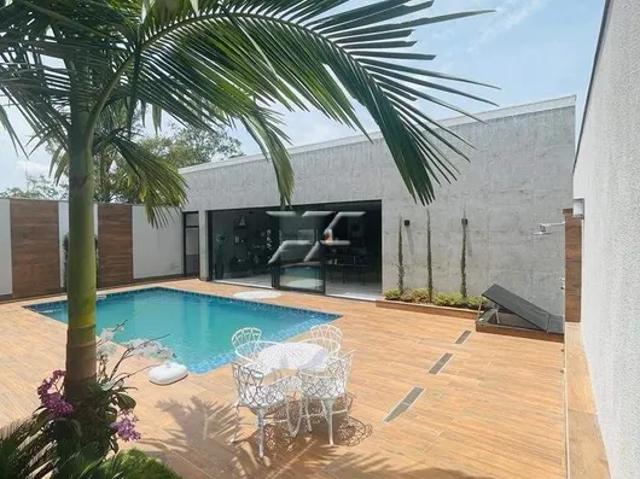 Casa em condomínio à venda com 4 dormitórios no Residencial Florença