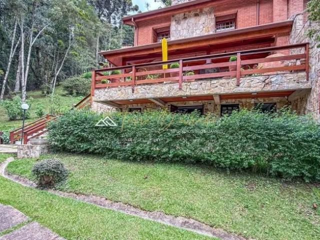 Casa em Condomínio à venda em Campos do Jordão