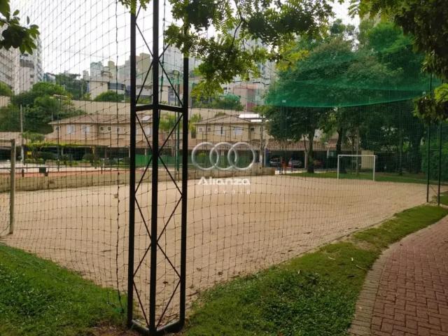 Casa em condomínio à venda no Buritis!