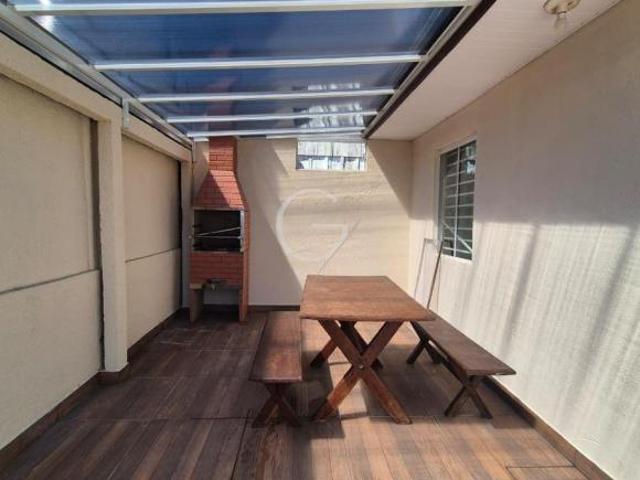 CASA EM CONDOMÍNIO NO BALNEÁRIO BELTRAMI – 3 QUARTOS, FACE LESTE, 300M DO MAR