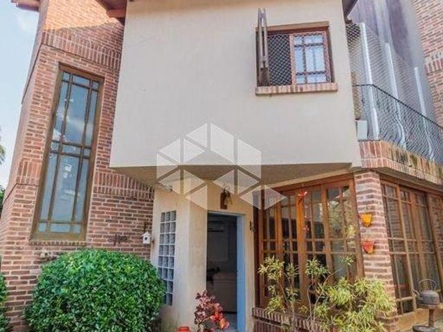 Casa em condomínio/2 dormitório,Jardim Isabel port