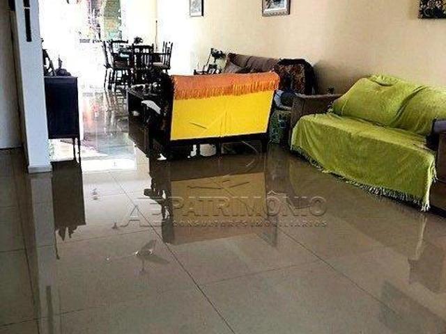 CASA EM CONDOMINIO, 3 Dormitório s Bairro Domingues