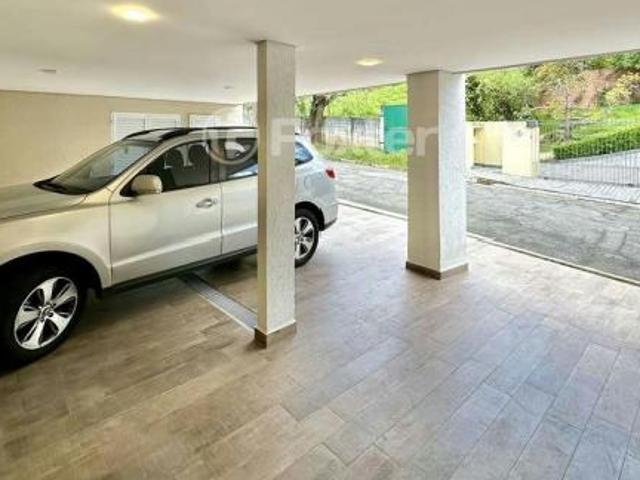 Casa em Condomínio, 3 dormitórios, 575 m², em Recanto Impla
