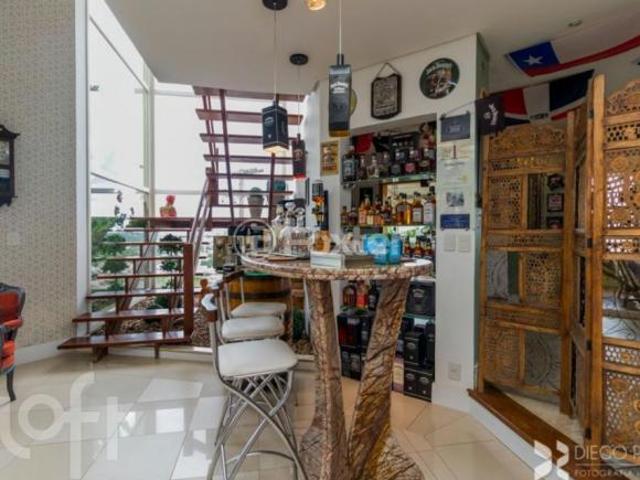 Casa em Condomínio, 3 dormitórios, 582 m², em Nonoai