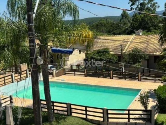 Casa em Condomínio, 3 dormitórios, 90 m², em Parque do Itatiaia