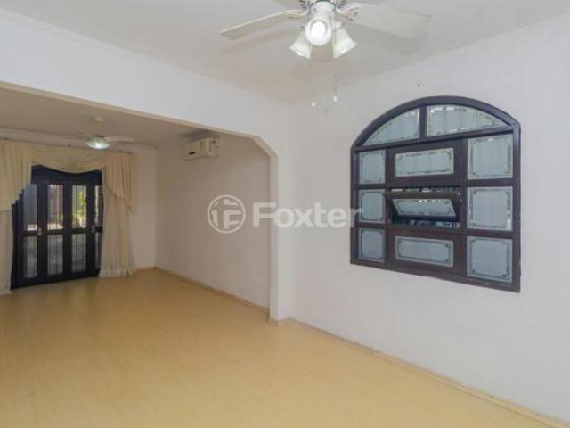 Casa em Condomínio, 3 dormitórios, 98 m², em Tristeza